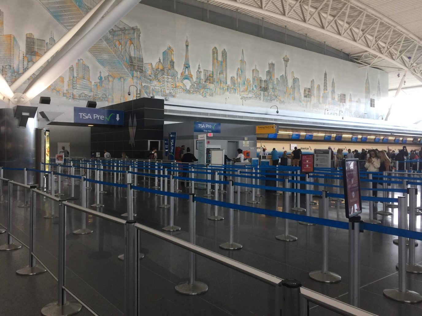 TSA Screens Record One Million Passengers in One Day | AirlineGeeks.com