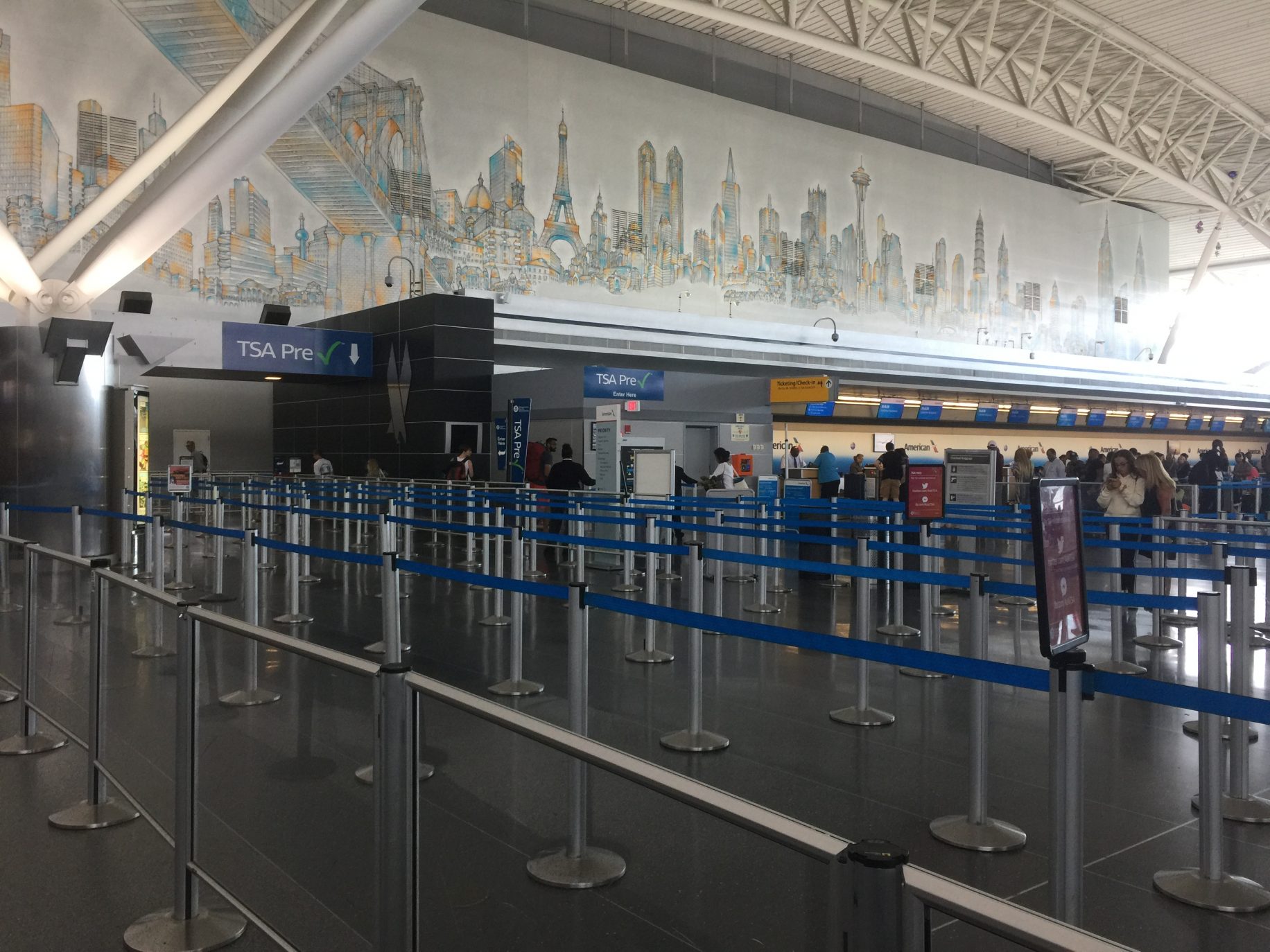 TSA Screens Record One Million Passengers in One Day | AirlineGeeks.com