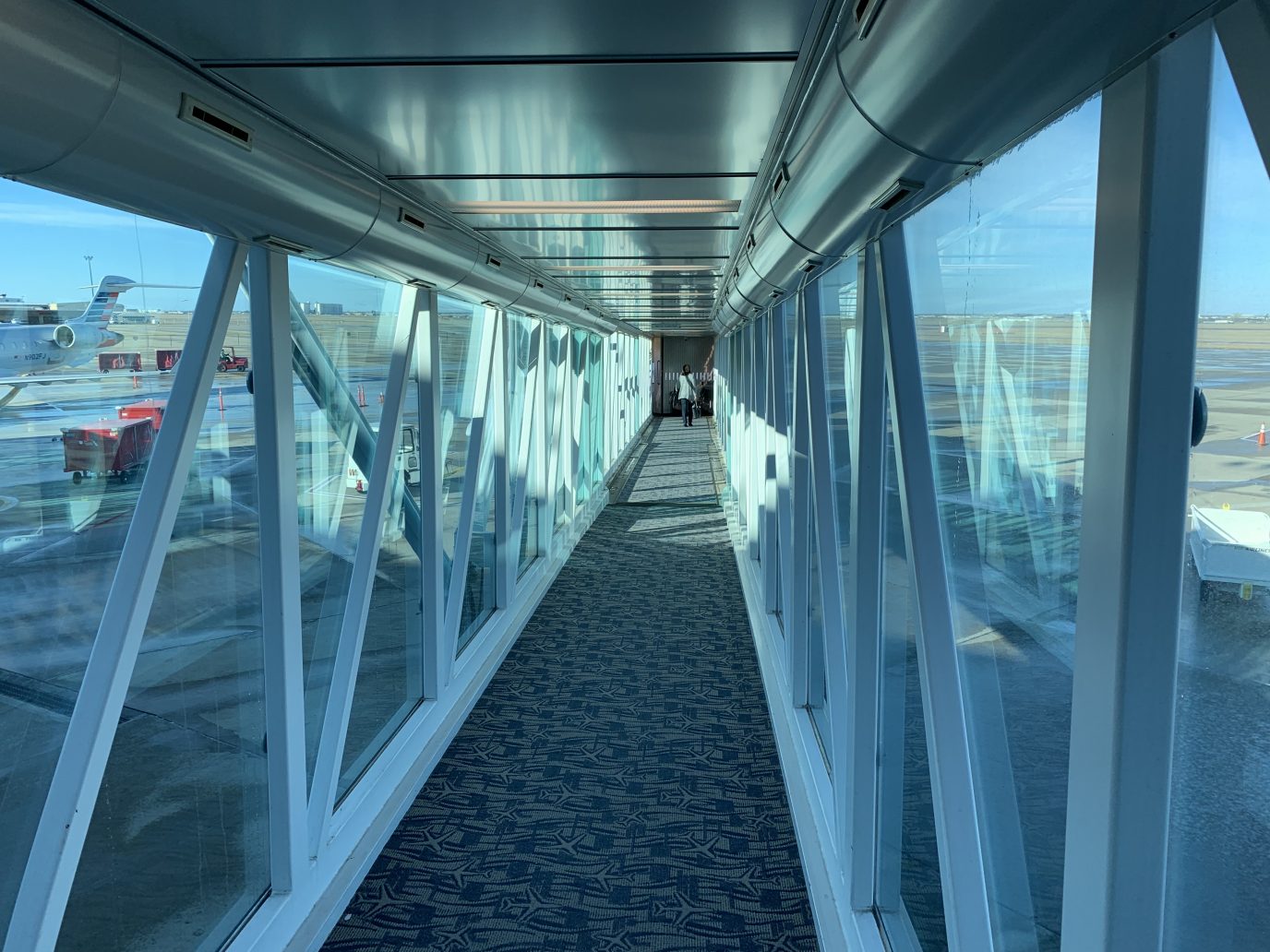 America Turns to the Clear Alternative to Steel Sided Jet Bridges ...