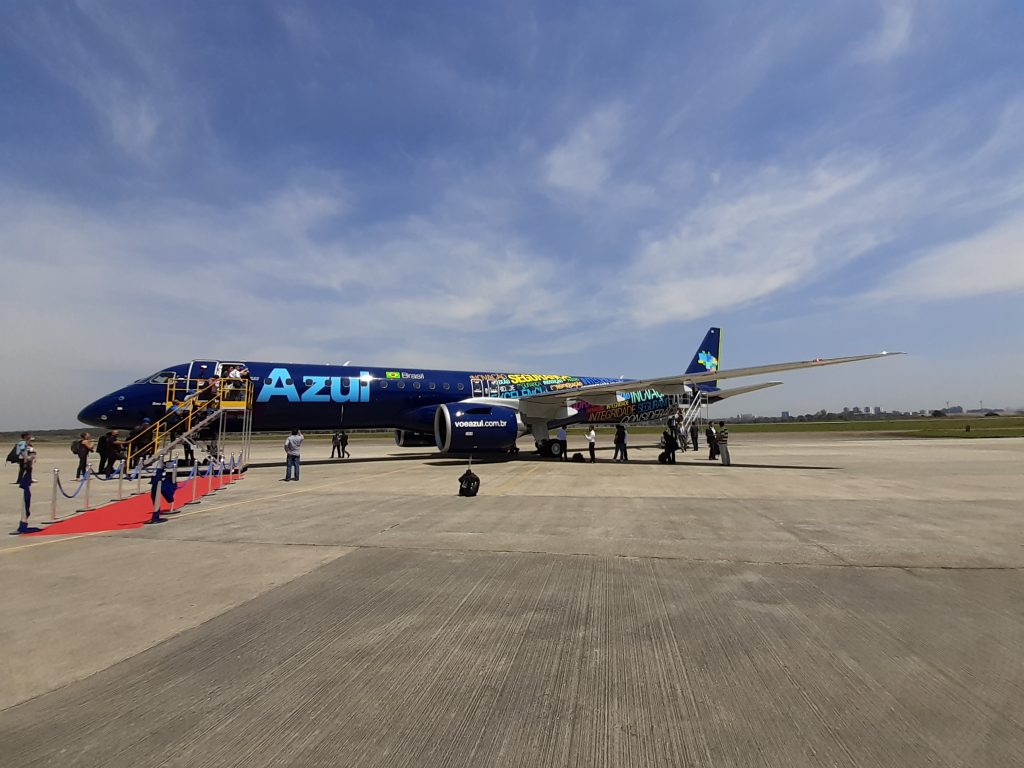 Embraer Delivers First E195-E2 to Azul | AirlineGeeks.com