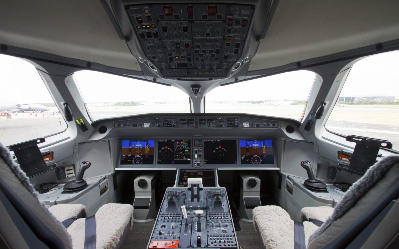 Airbus Reaches A220 Milestone With New U.S. Production Facility ...