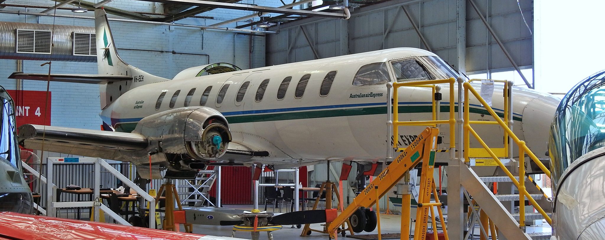 Wagga Wagga: Home to Regional Express and the Royal Australian Air ...