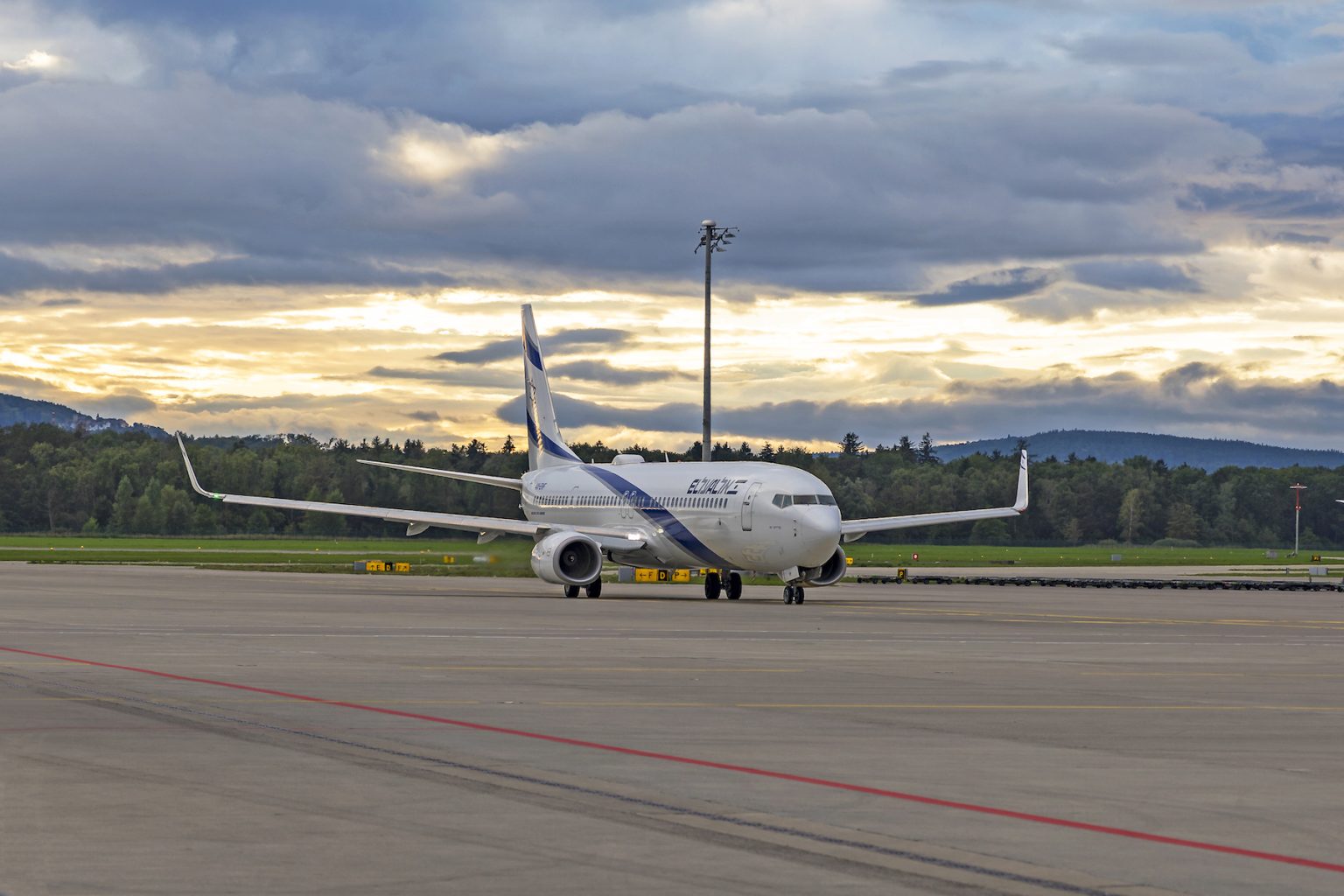 EL AL Expands Fleet With Boeing 737 MAX Order | AirlineGeeks.com