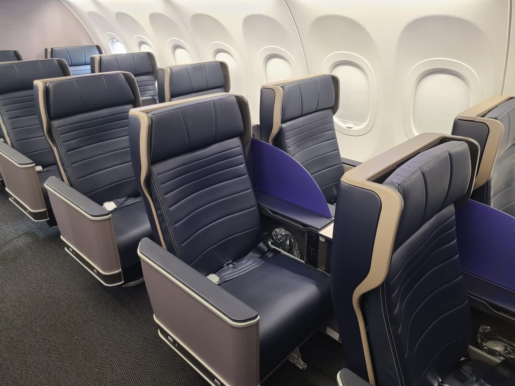 An Inside Look at United’s New A321neo | AirlineGeeks.com