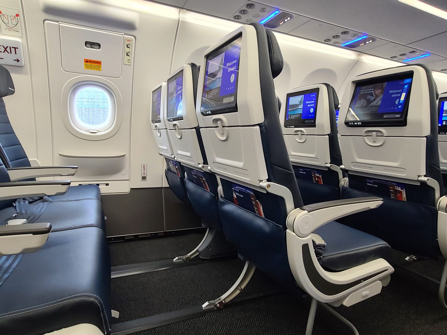 An Inside Look at United’s New A321neo | AirlineGeeks.com