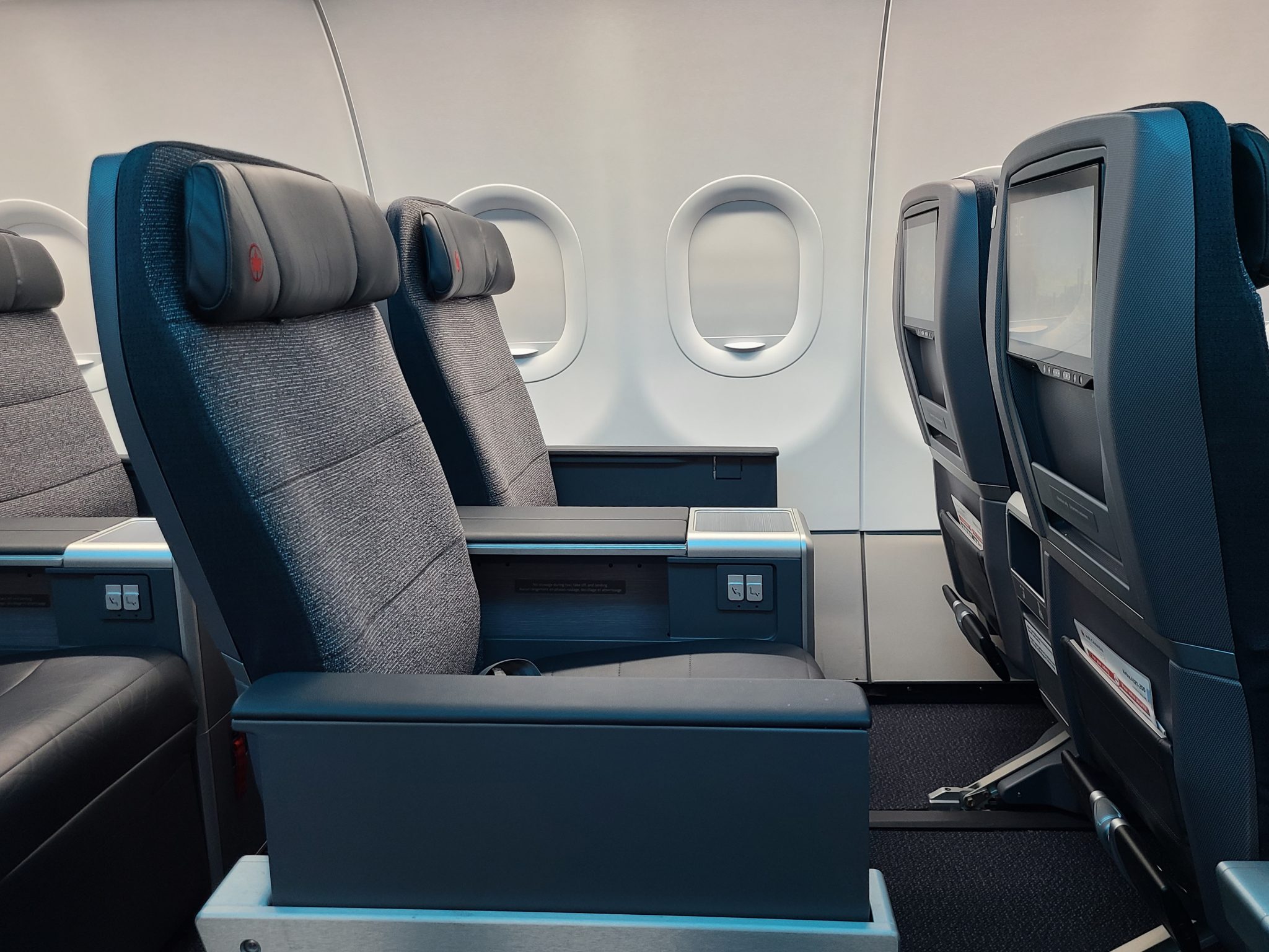 Trip Report: Flying on Air Canada’s Newly Retrofitted A321 ...