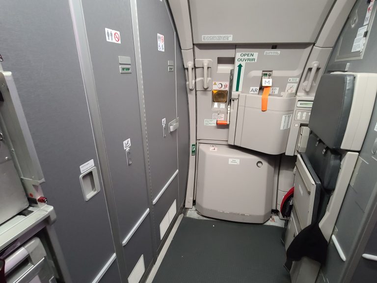 Trip Report: Flying on Air Canada’s Newly Retrofitted A321 ...