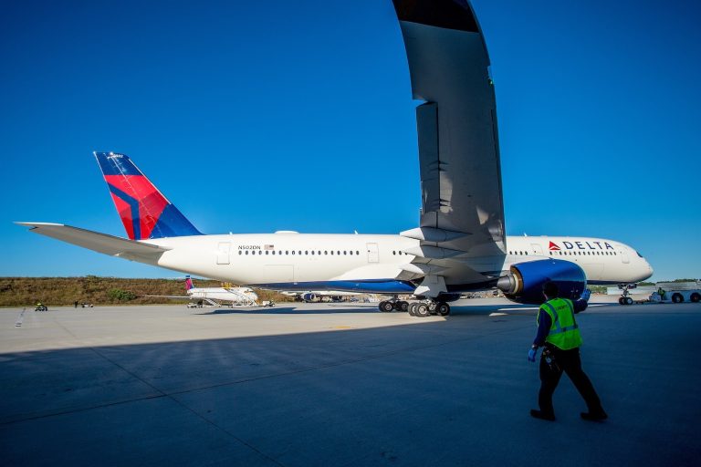 Delta Delivers $1.4 Billion Bonus to Employees | AirlineGeeks.com