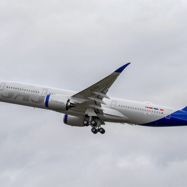 JetBlue Debuts New A220 Livery | AirlineGeeks.com