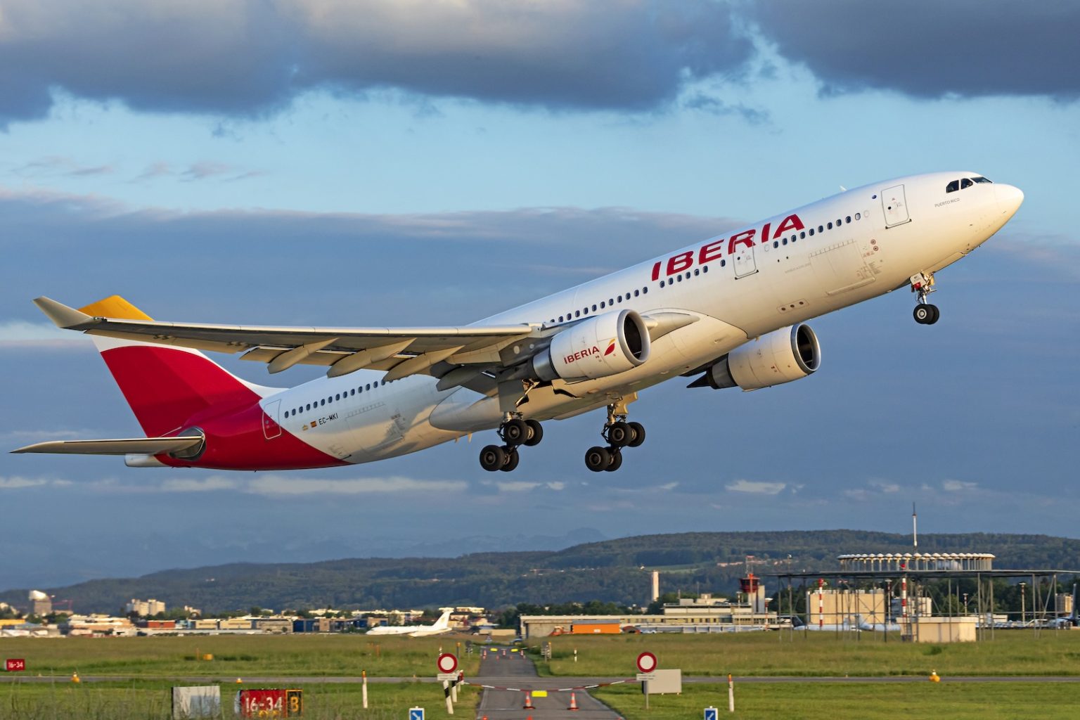 Iberia Puts Unique Twist on DFW Service | AirlineGeeks.com