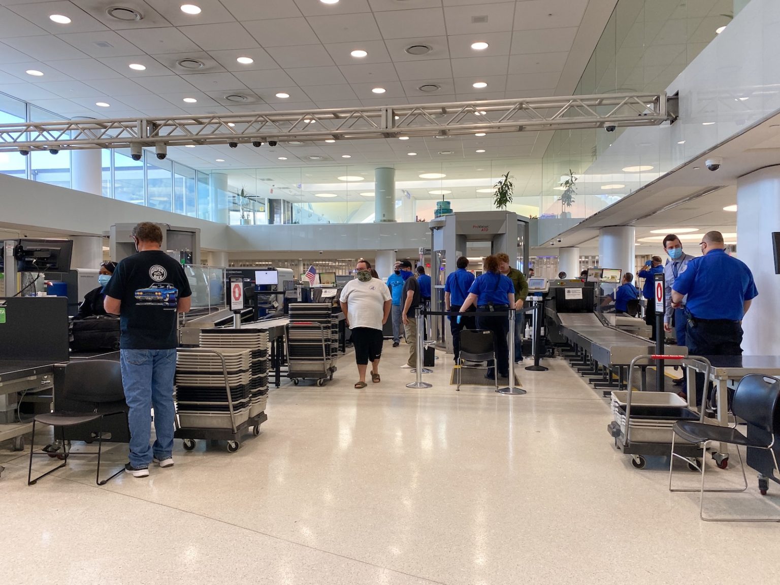 TSA Exits Oregon Airport | AirlineGeeks.com